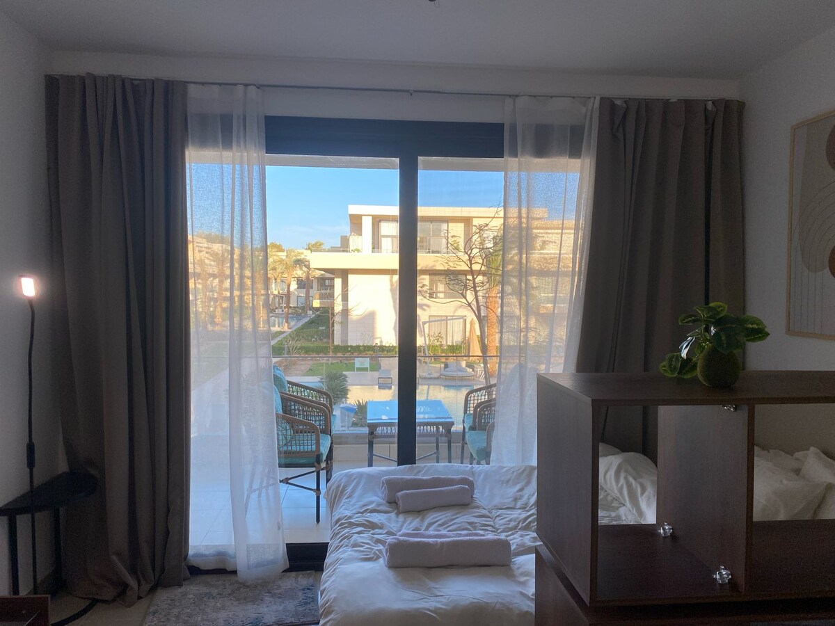 Contemporary Condo in G-Cribs - Airbnb