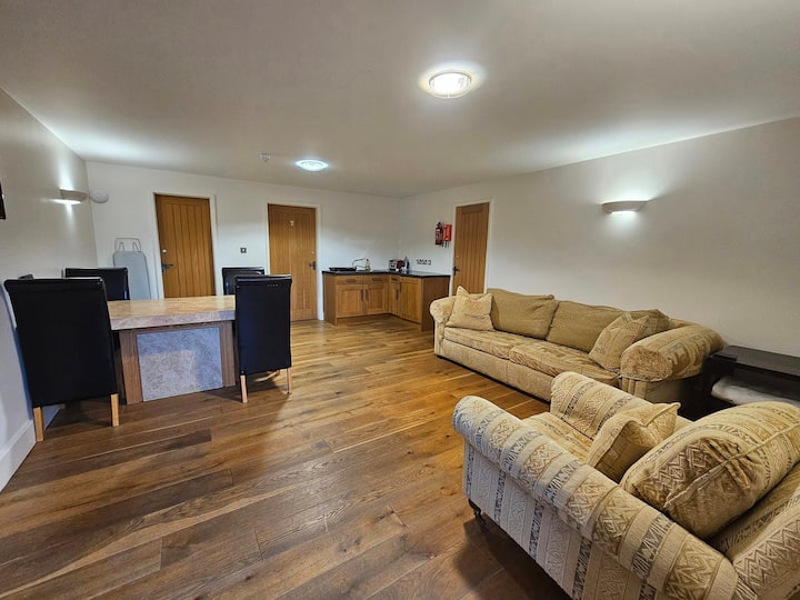 Apartment A - Breakfast Included - Eskdale