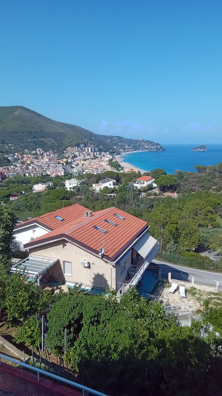 Mansarda A Noli - Noli