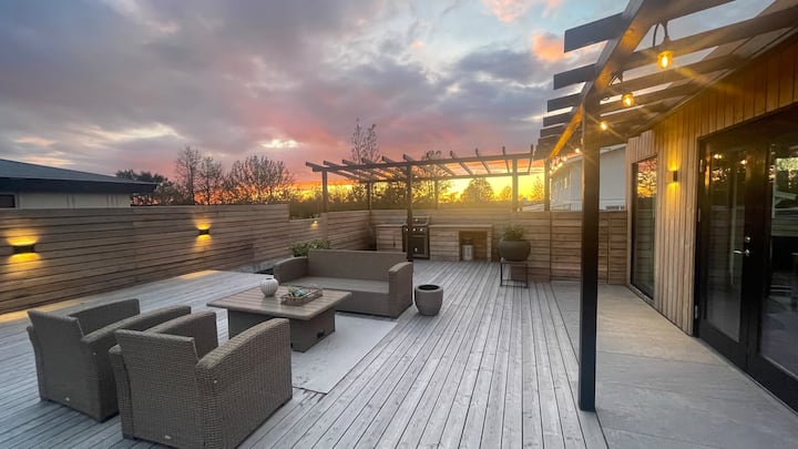 Private House With Hot Tub
(Hg-00020046). - Reykjavik