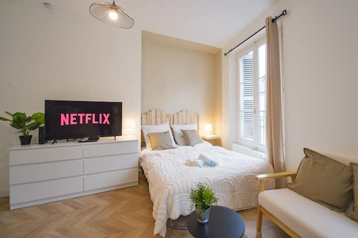 Le Clocher - Quai De La Loire - Netflix - Tours