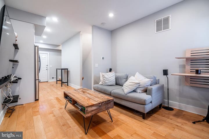 Luxury + Cozy Center City Townhouse (Whole Floor!) - Philadelphie, PA