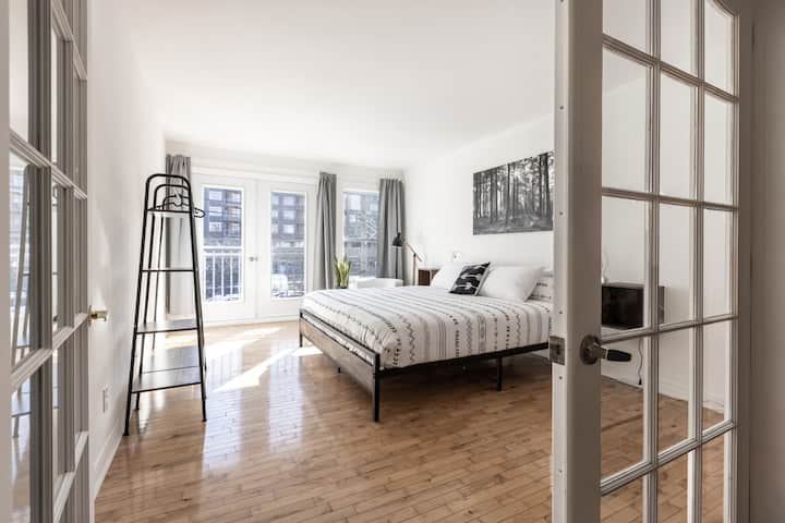 Le Duo : City  Center, 2 Parking, Ac, - Québec