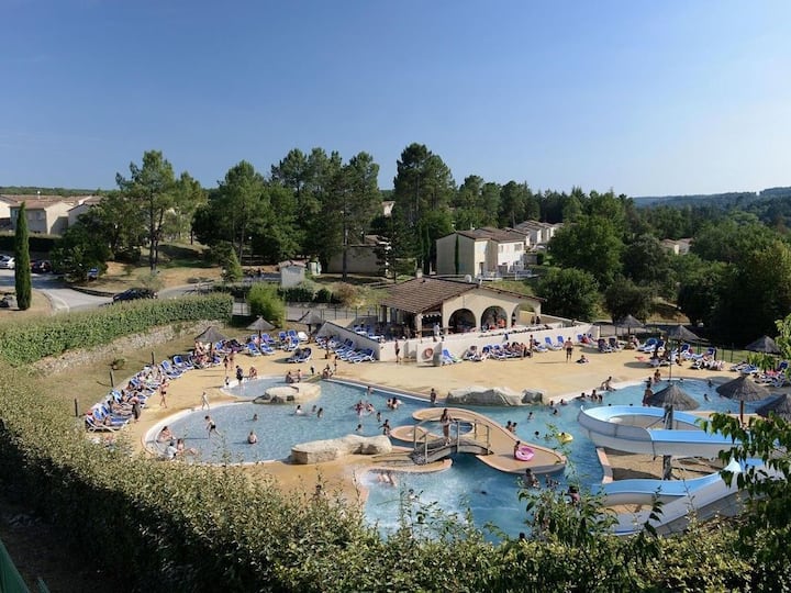 Dans Une Résidence-club - Vallon-Pont-d'Arc