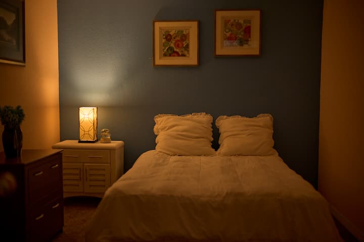 Cozy Room With Private Bathroom - Murrieta, CA