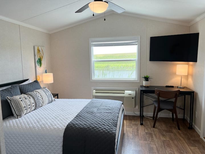 Bungalow On Canal - Okeechobee, FL