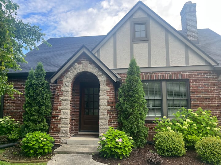 Battlemont Cottage - Nashville, TN