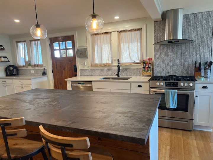 Warm Family Home - Ithaca, NY