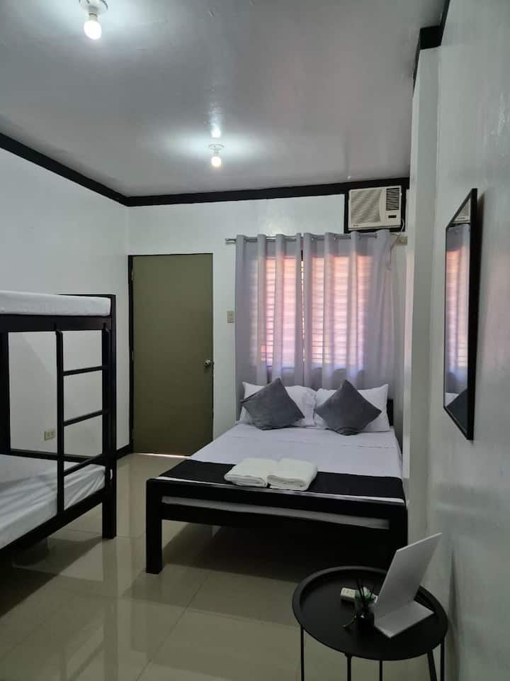 Casa Olivia Coron Quad Room 1 - Coron