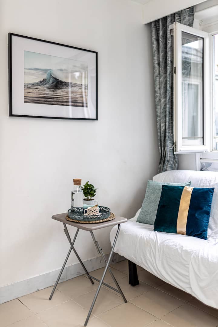 Petit Nid Aux Champs éLysées - París