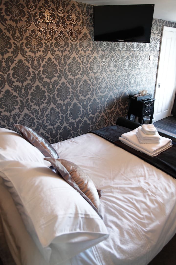 The Windmill Inn Bb In Whitby - Robin Hood's Bay