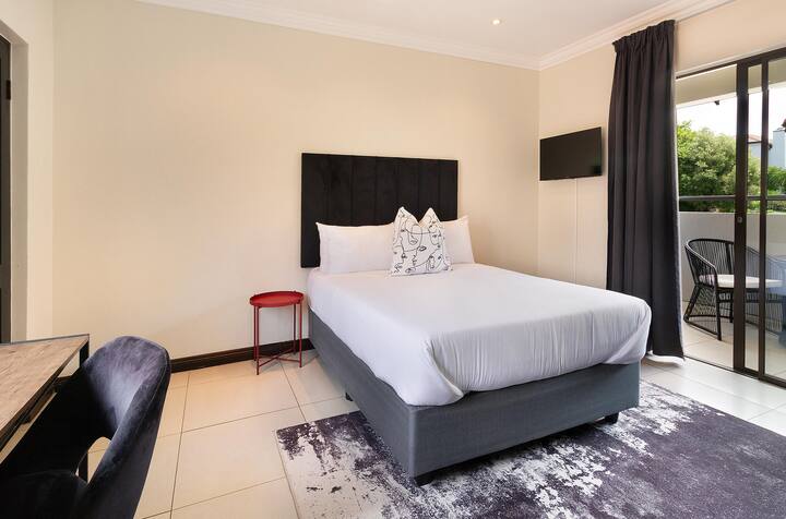 Fourways Vacation Rentals & Homes - Fourways, Sandton, South Africa ...