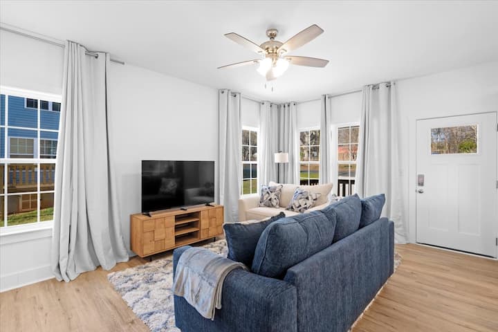 Gorgeous & Tasteful New Construction - Gastonia, NC