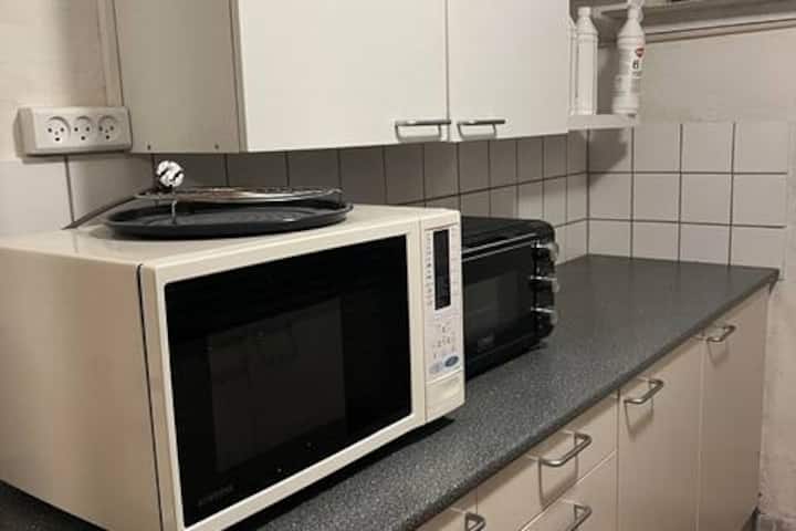 Private Room Private Bath Kitchen. Free Parking - Odense