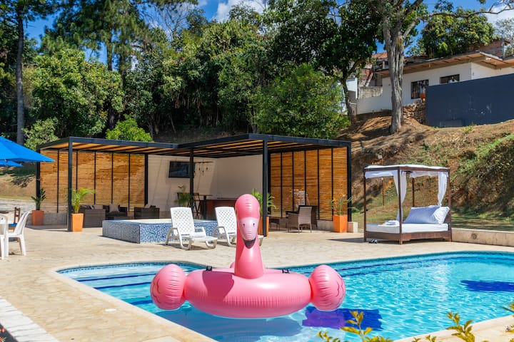 Espectácular Finca En Girardota - Girardota