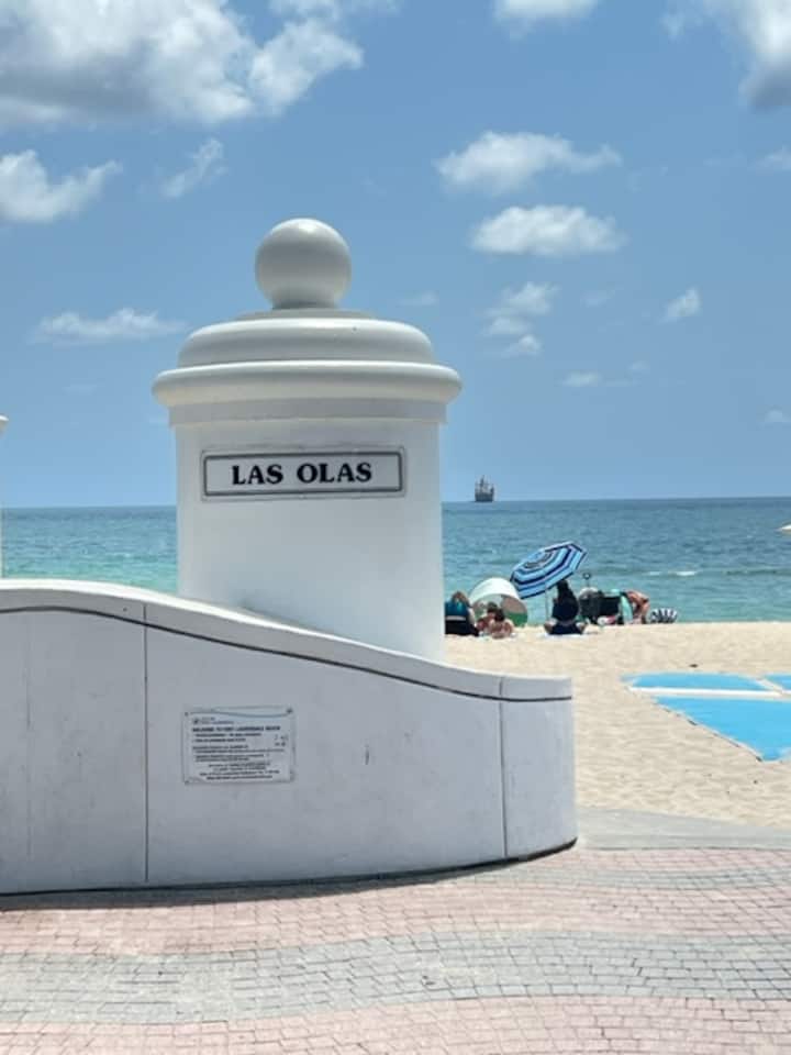 Condo Amazing View Steps To The Beach And Las Olas - Fort Lauderdale, FL