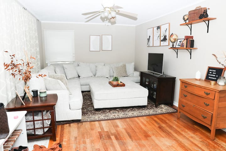 Your Home Away From Home - Carbondale