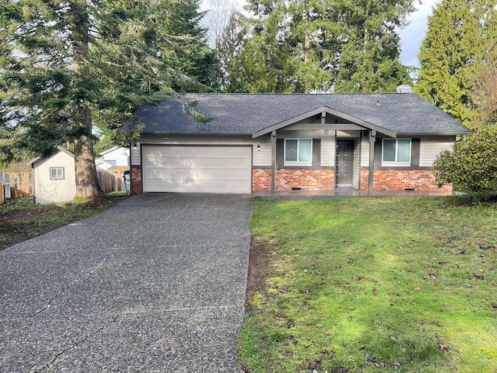 Nice Home In Kent Renton Area - Kent, WA