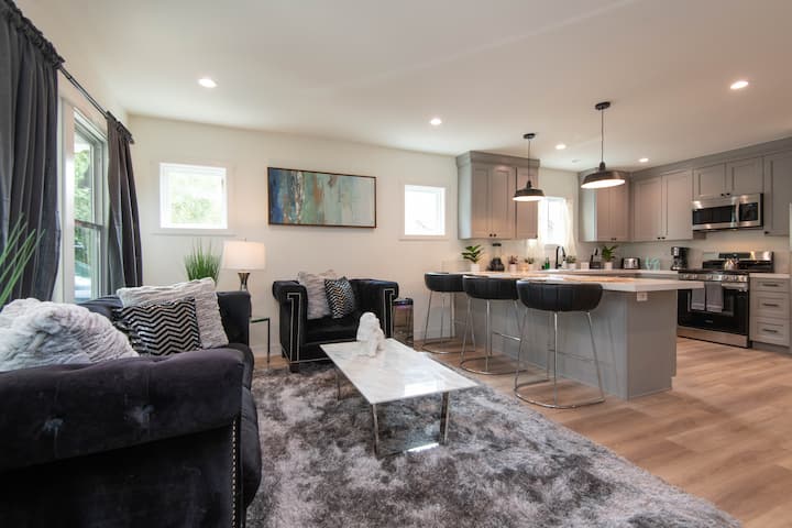 Epic House In Atwater Village - Burbank, CA