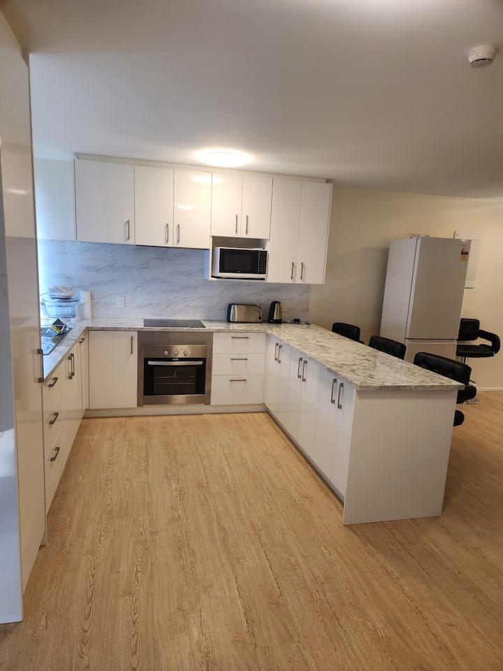 The White House
Apartment - Tokoroa