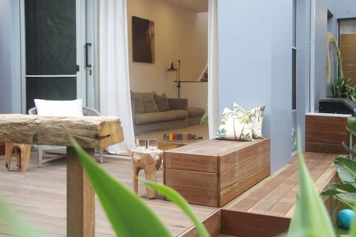 North Bondi Modern Tropical Home - Bondi Beach