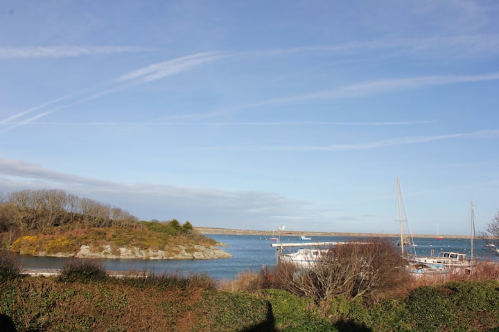 Boathouse Hotel Room 15 Family Suite - Holyhead