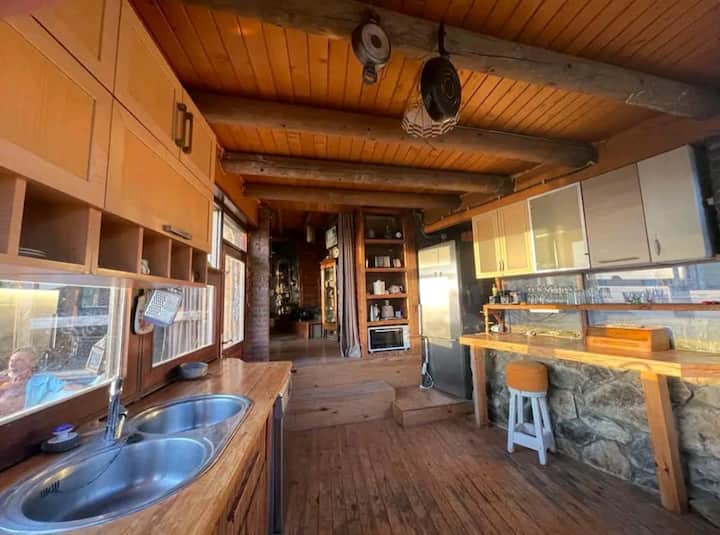 Kartal Yuvasında Harika Doğa Ve Deniz Gören Dağ Ev - Yalıkavak