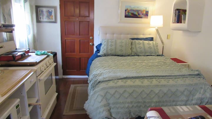 "Casita Del Artista", Comfortable, Cozzy. - Indian Wells, CA