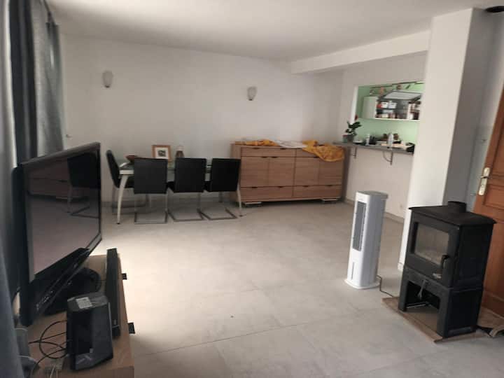 Centre D'un Village Proche Montfort-l'amaury - Montfort-l'Amaury