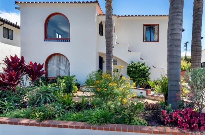 Renovated 2 Bedroom House By Palos Verdes - Los Angeles, CA