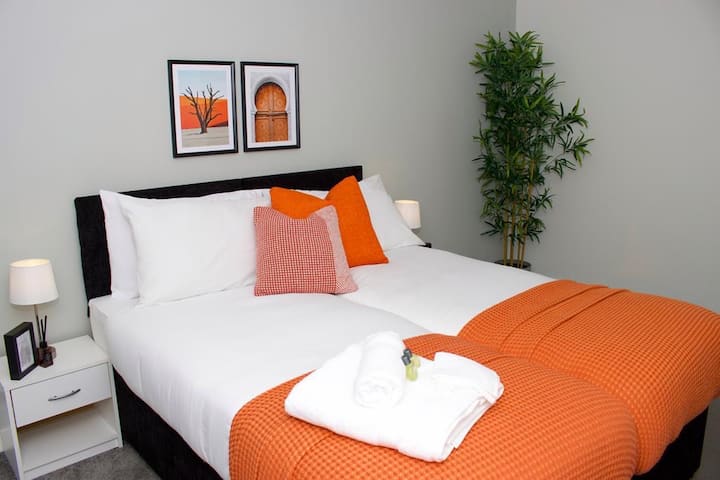 Avoca Court. - Solihull