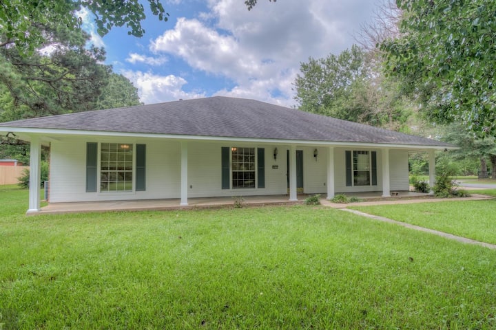 Enjoy Your Time Here In Shreveport - Shreveport, LA