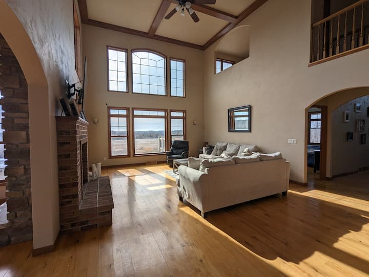 Eaa Rental In The Country - New London, WI