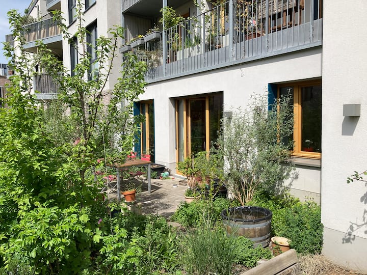 Lovely, Central, Quiet Apartment - Cologne