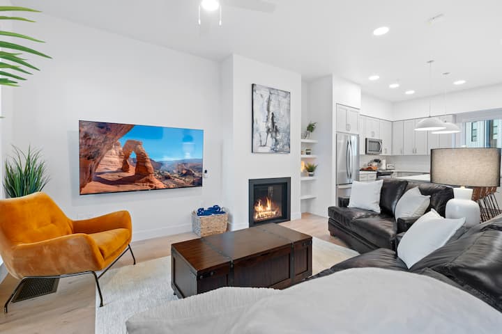 Downtown Lux Townhouse 3bd/3.5ba - Salt Lake City, UT