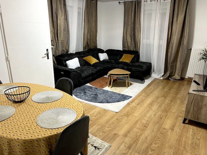 Joli T3 à Créteil Avec Balcon, Calme, Parking - Créteil
