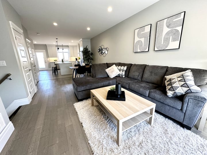 Modern Townhouse In Lakeshore - Lakeshore