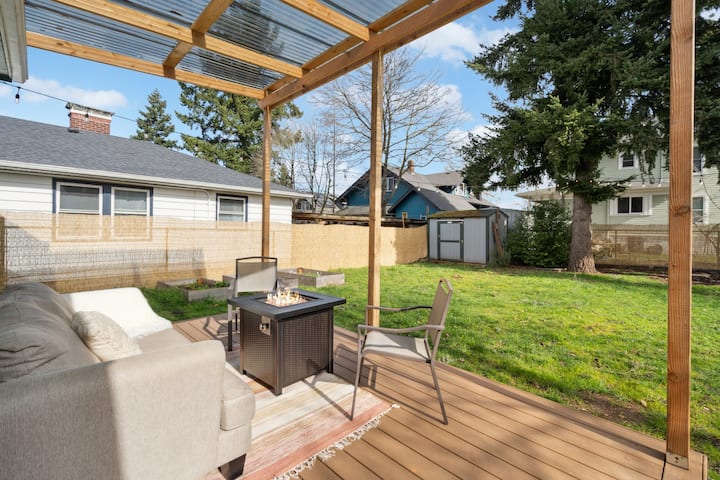 Basement Guest Suite W/ Patio! - Portland, OR