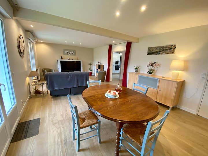 Maison à 10 Min Du Centre-ville - Cholet