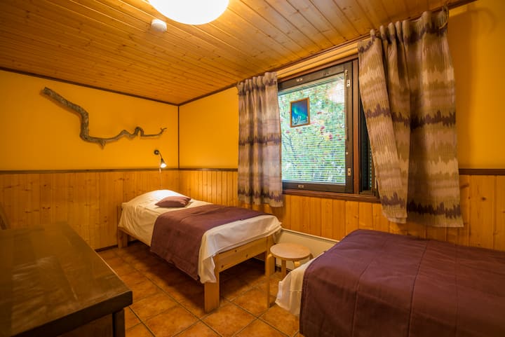 Mökki Kylän Keskustassa, Oma Revontulihälytys! - Äkäslompolo