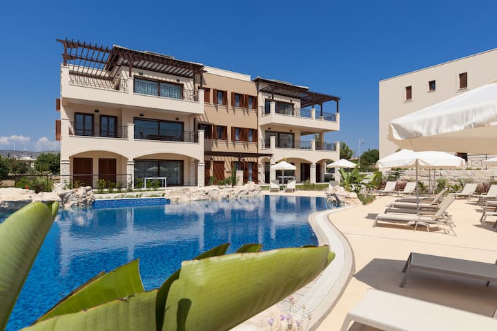 Aphrodite Hills Rentals - 3 Bedroom Apartment - Куклиа