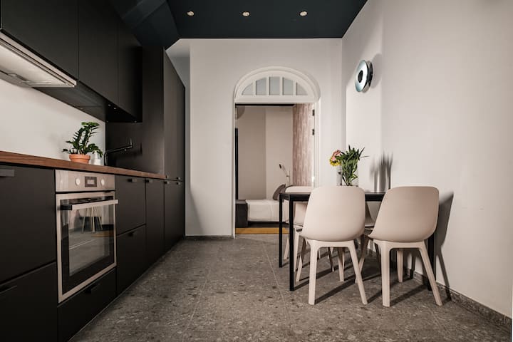 Cosy Pied A Terre With Yard - Valletta