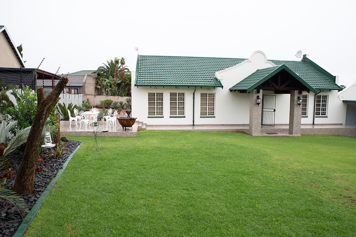 Christ-lue Villa - Krugersdorp