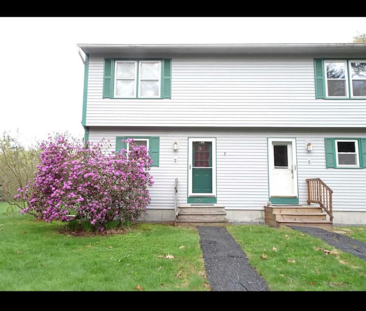 Entire Condo In Enfield Nh - Hanover, NH