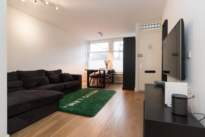 Centrally Located Gem For Two, - Ámsterdam