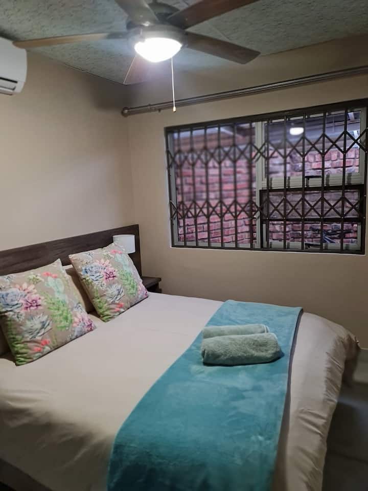 Room 3, Family Comfort. - Kimberley