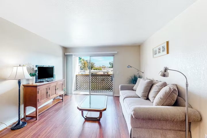 Oceanside Beach Town Getaway - San Diego County, CA