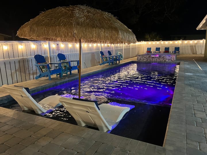 Pvt Pool, Golf Cart, 1-story, Outdr Kit, By Beach - Laguna Beach, FL