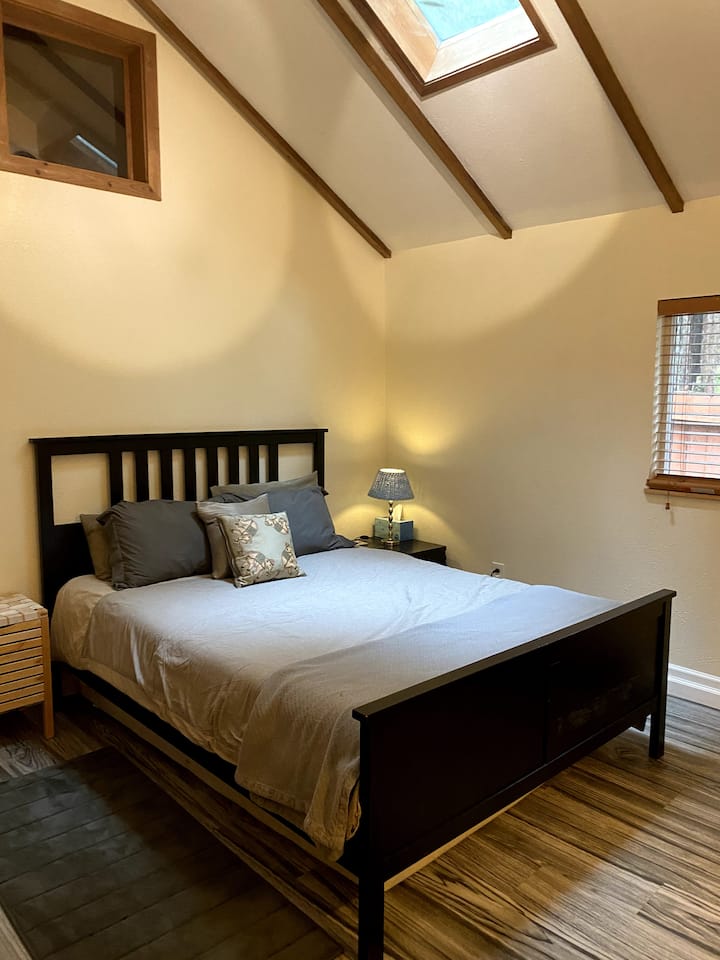 Cottage Near Guerneville - San Francisco Bay Area, CA
