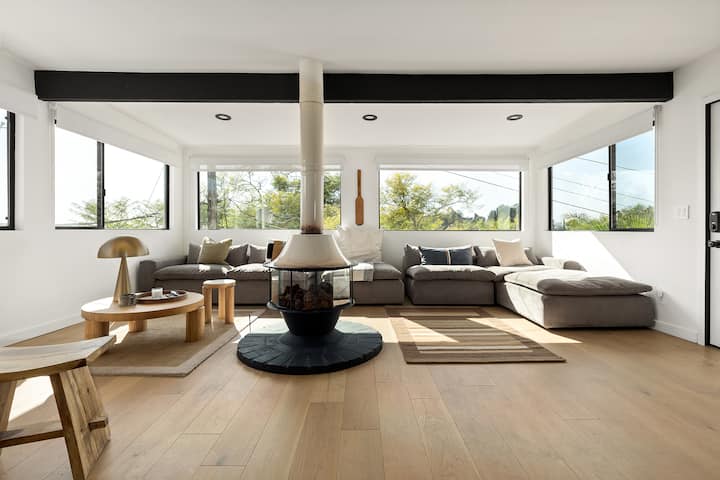 City Oasis, Stunning Panoramic Views, - Los Angeles, CA